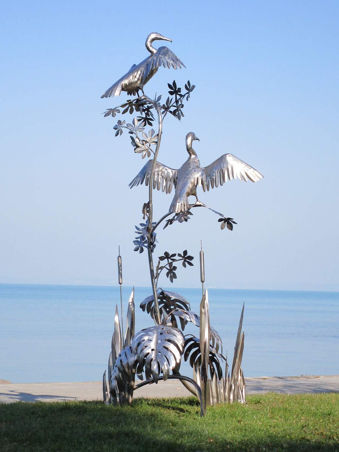 Cormorant pair stainless steel garden sculpture - NEUERRAUM